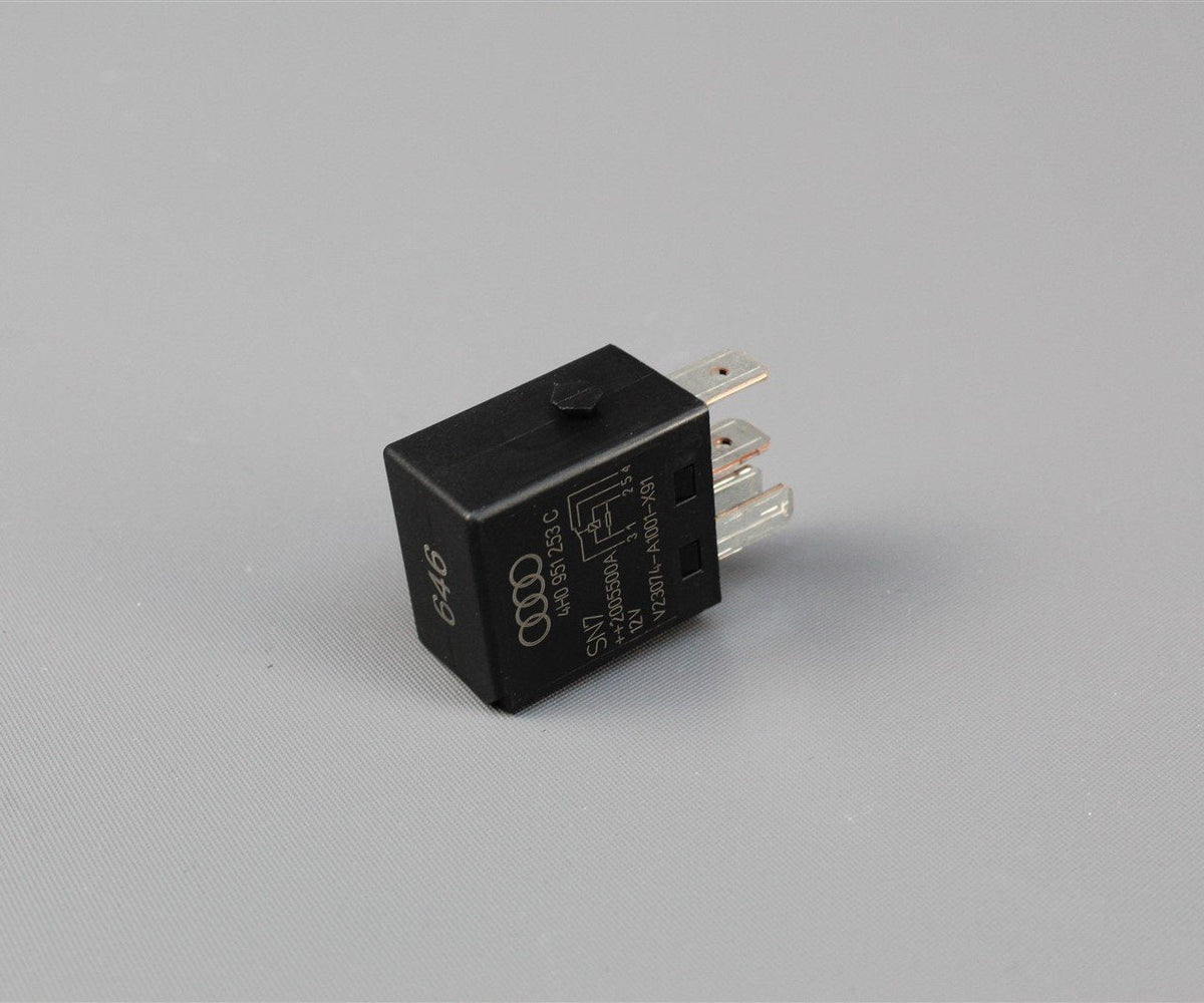 VW Audi Skoda SEAT 5 pin no. 646 relay 4H0951253C – Partshaus Ltd