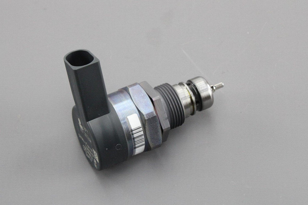 VW Audi Skoda SEAT 2.0 TDI CR Fuel pressure relief valve reg 057130764 ...