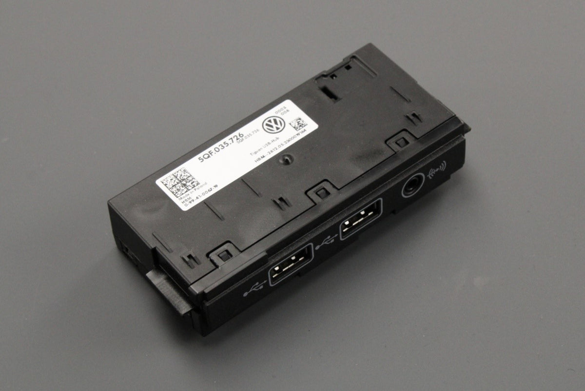 VW Tiguan Touran SEAT Tarraco USB connection port 5QF035726 – Partshaus Ltd