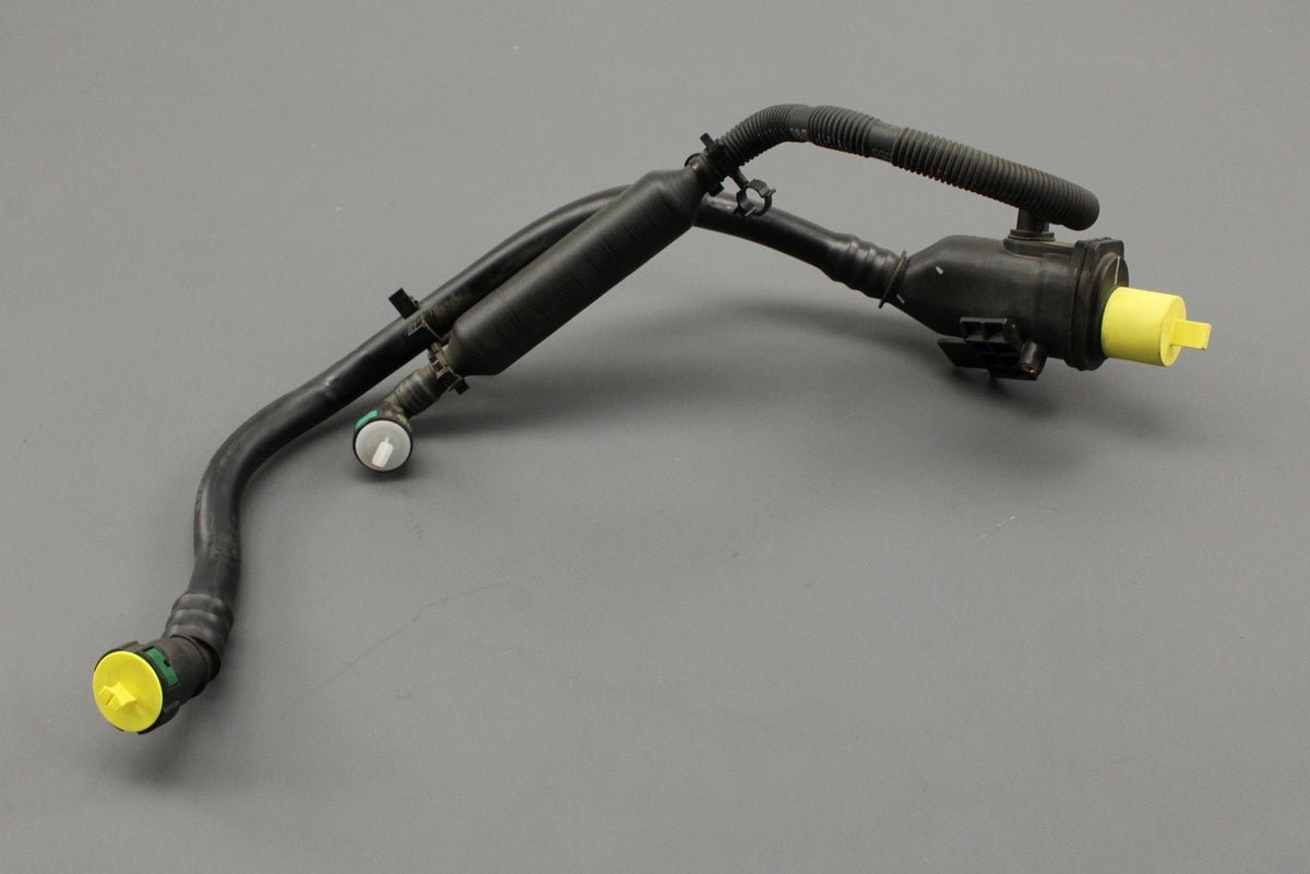 VW Arteon Passat B8 Skoda Superb 3V adblue tank filler pipe 3Q0131965D ...