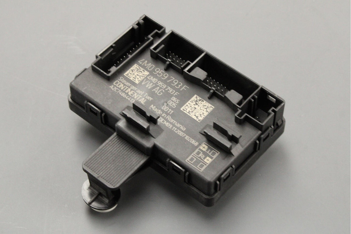 Audi A5 S5 Cabriolet 2017-on roof control door module unit 4M0959793F ...