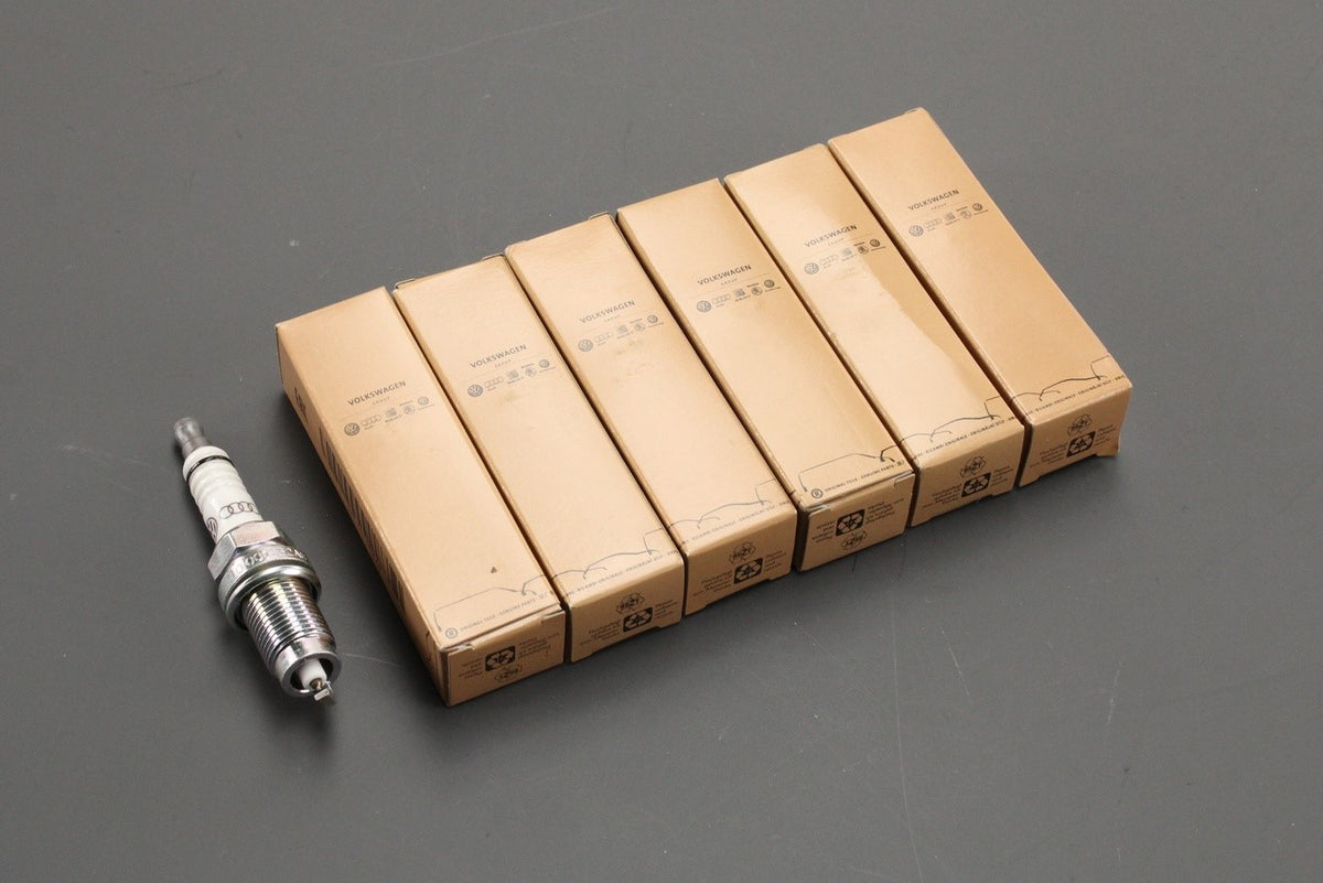 VW Golf MK4 R32 Jetta Skoda Octavia SEAT spark plug x6 (VR6) 101000062 ...