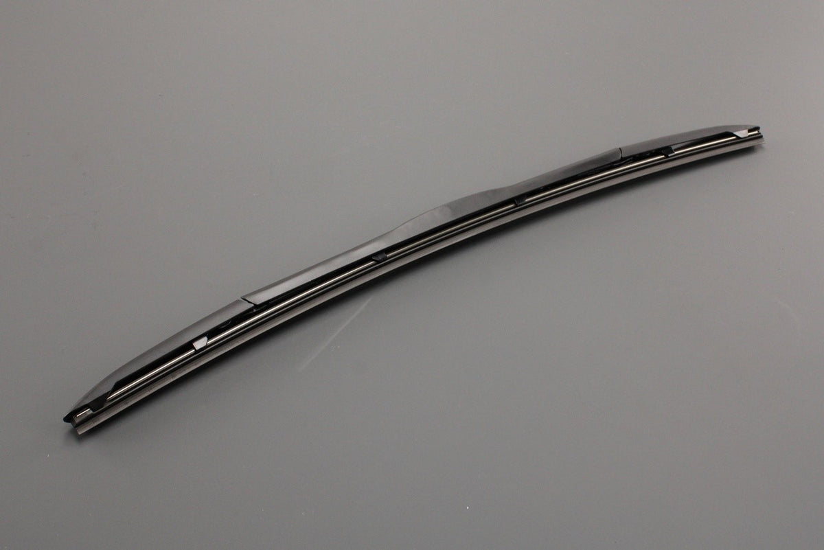 Toyota Fortuner 20-on Hilux 15-on front wiper blade (left) 85222-71010 ...