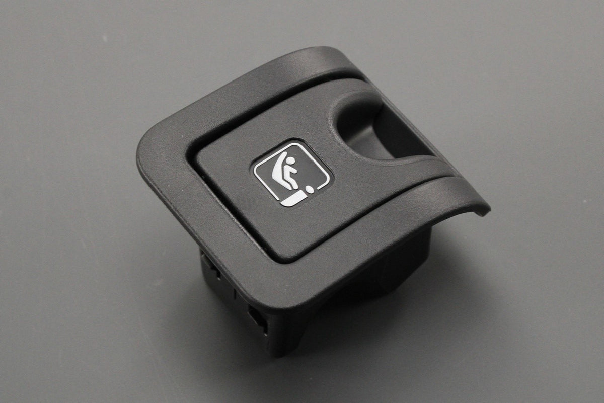 Toyota Yaris 20-on Yaris Cross 21-on isofix cover (x1) 73717-K0020-C0 ...