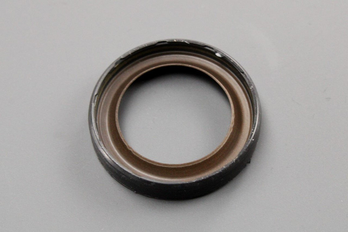 VW Audi Skoda SEAT crankshaft oil seal (1.2 1.4 1.6 TSI) 04C103085C ...