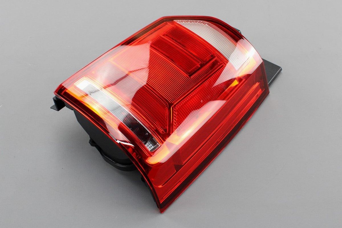 VW Transporter T6 16-19 right rear tail light (for tailgate) 7E0945096 ...