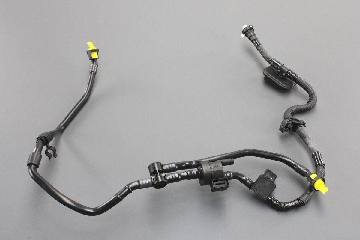 VW Audi SEAT 1.5 TSI TFSI air intake system pipe with valve 05E133366A ...