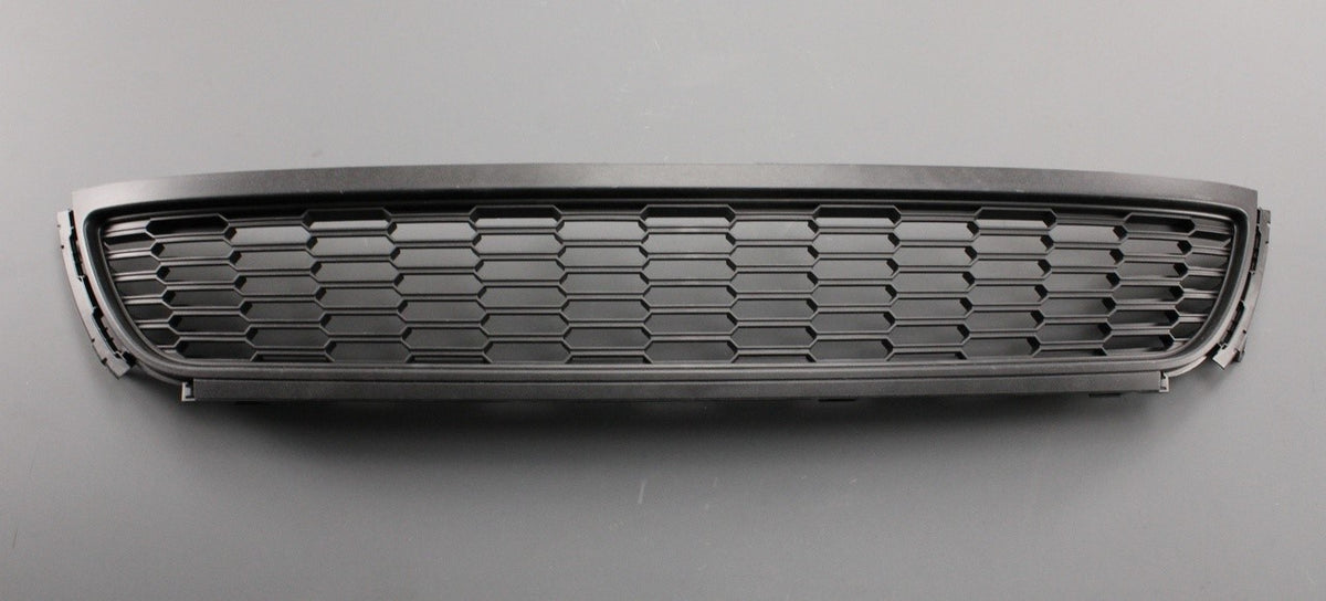 VW Polo 6R 2009-14 front bumper centre grille (lower) 6R0853677A 9B9 ...
