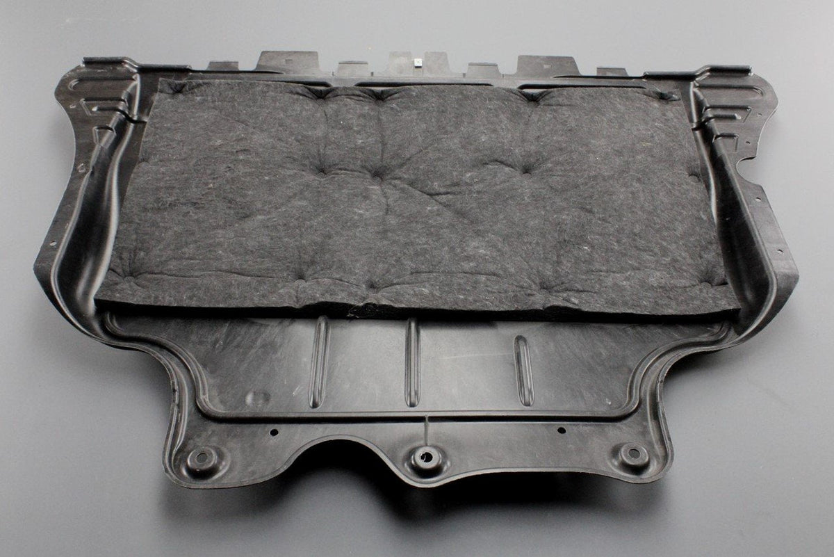 VW Golf MK7 Audi A3 Skoda SEAT Leon 2013-on engine undertray 3Q0825236 ...