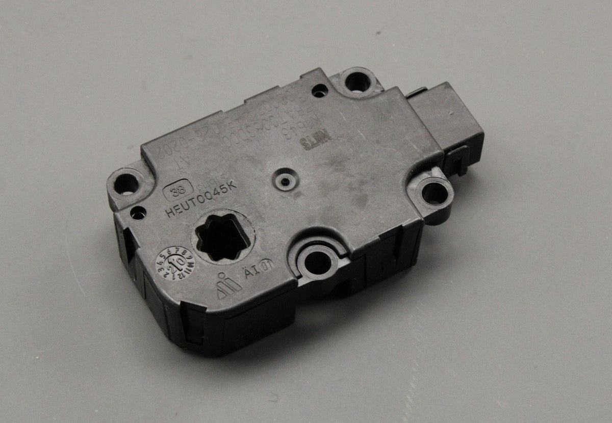 Audi A6 S6 RS6 A7 S7 RS7 centre rear vent position servomotor 4H082051 ...