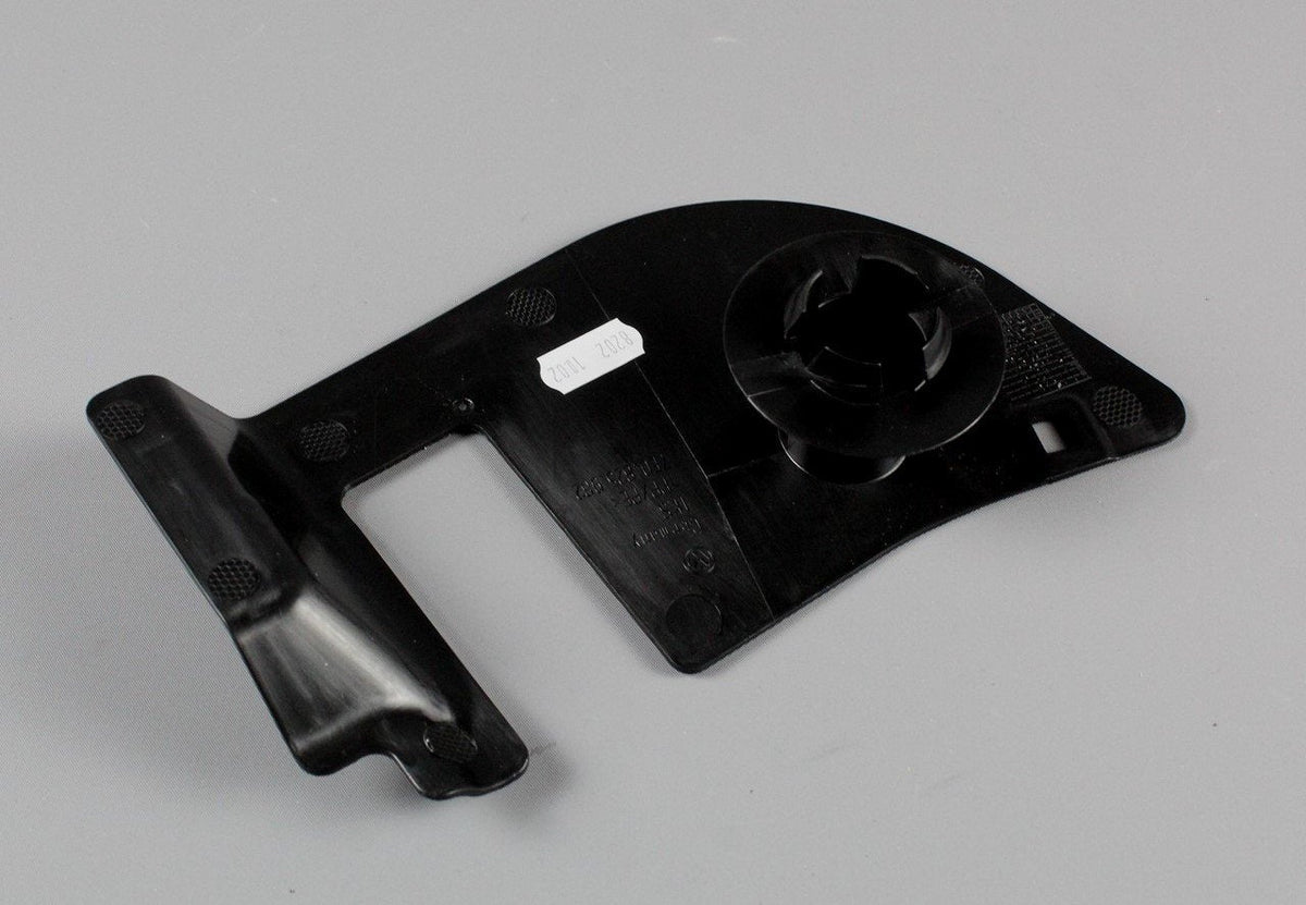 VW Transporter California T6 underbody bung trim (right) 7E0825962 ...