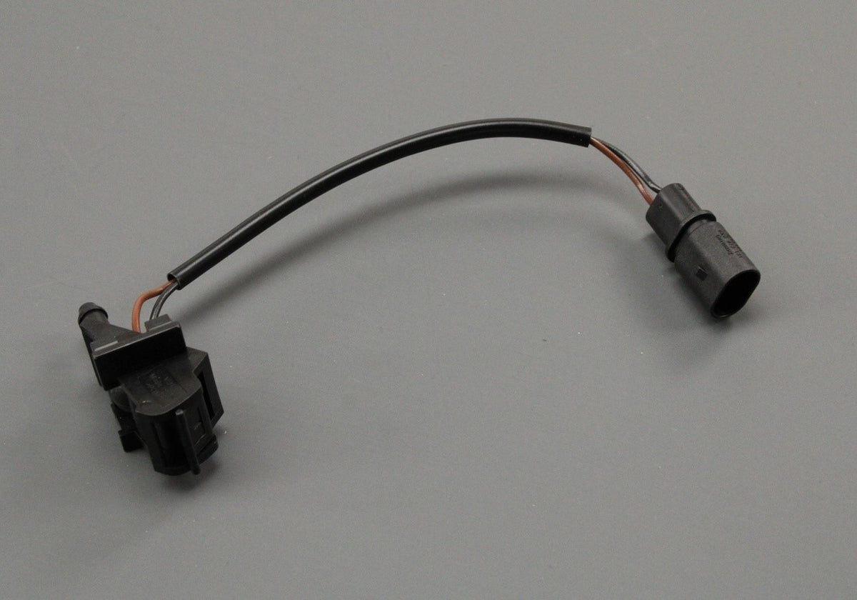 VW Phaeton 2002-10 front heated windscreen washer jet nozzle 3D0955986 ...