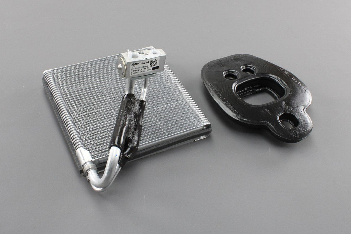 VW Audi Skoda SEAT air con evaporator with valve set (RHD) V04018002B ...