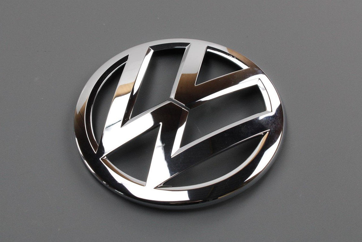 VW Golf MK7 2013-16 front grille emblem badge 5G0853601 2ZZ – Partshaus Ltd