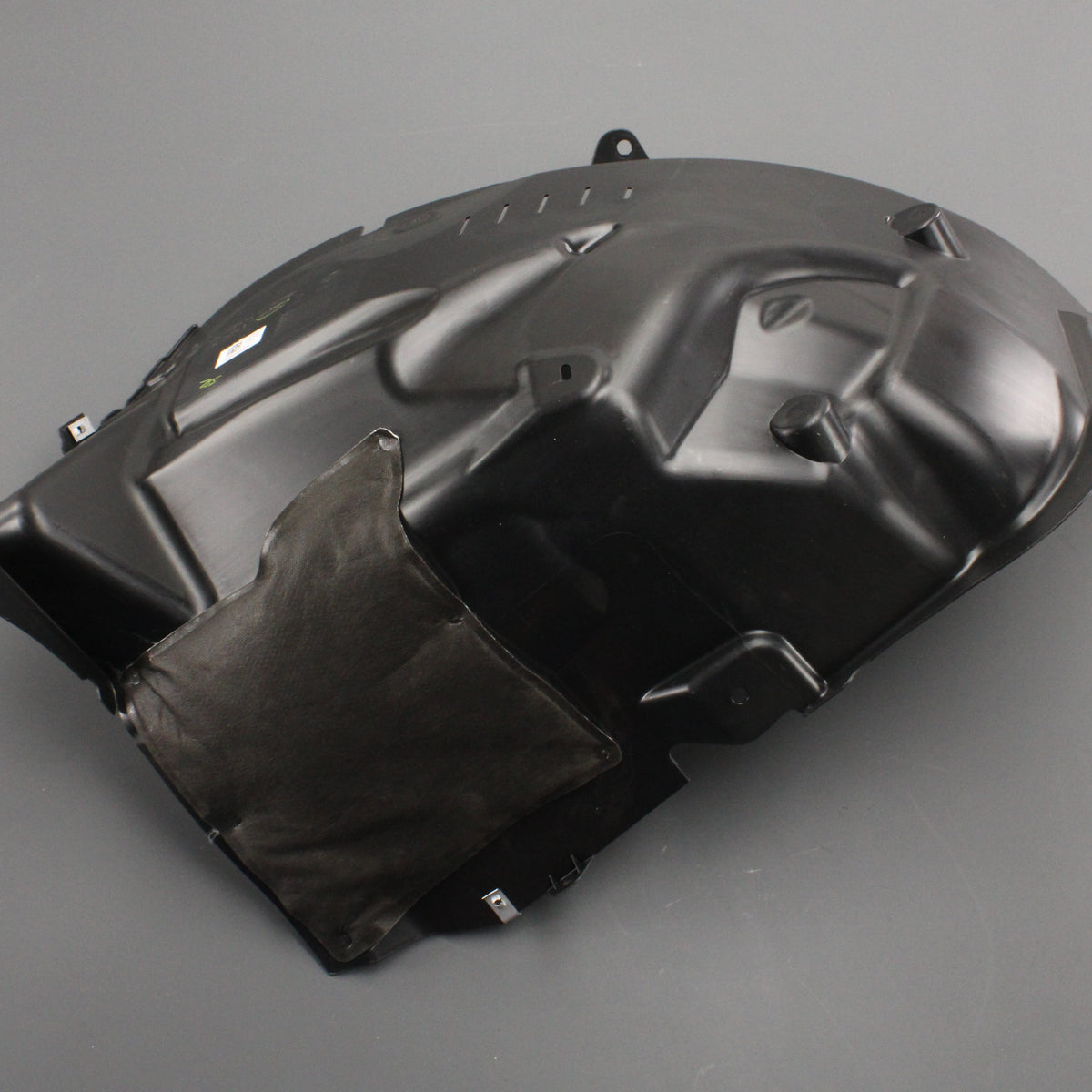 Range Rover Evoque 12-18 front wheel arch liner (right) LR088356 ...
