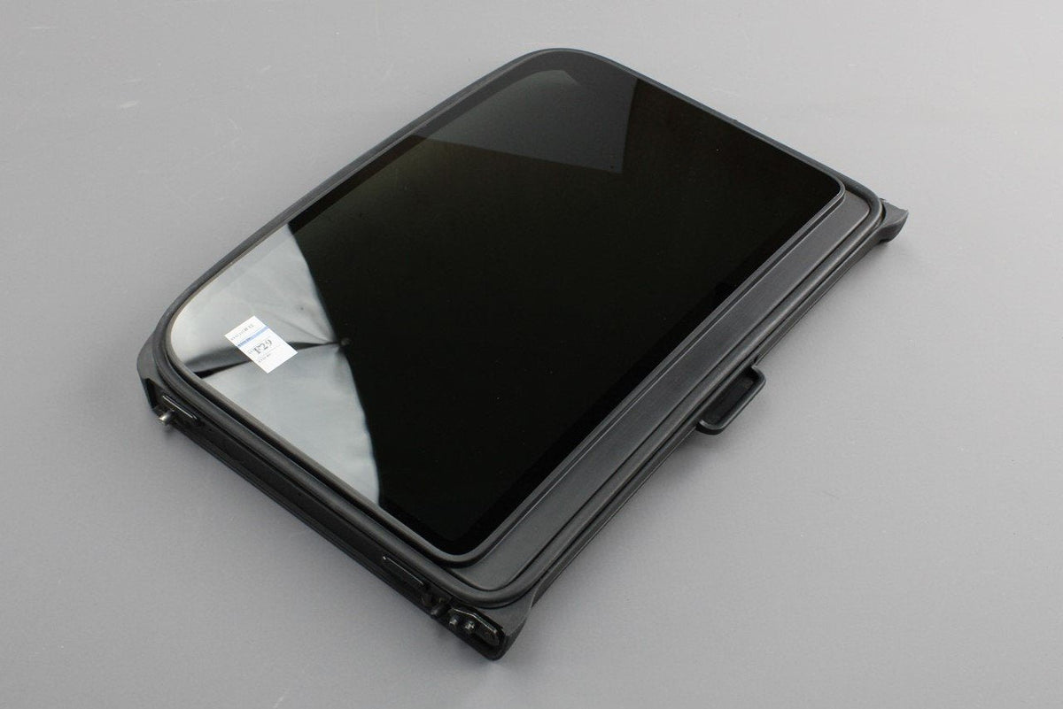 VW Caddy 2016-2021 right side sliding window glass (tinted) 2K5847796C ...