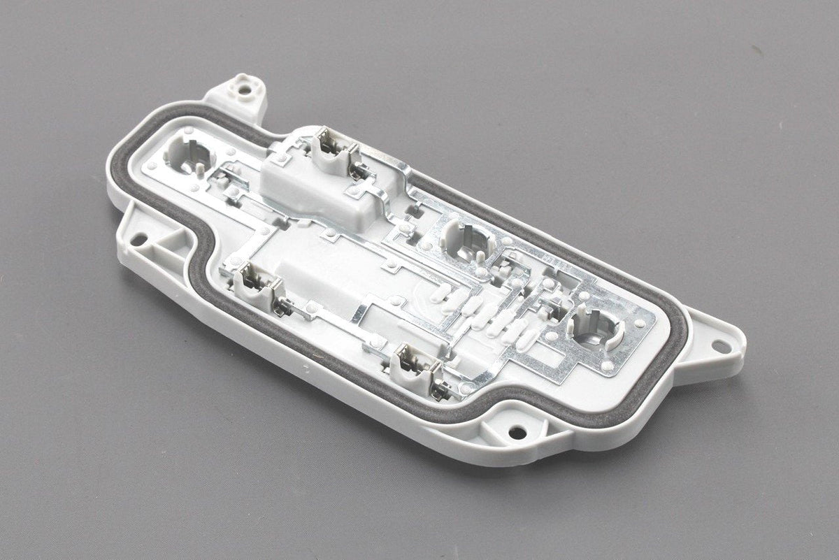 VW Caddy 2K 16-20 left tail light bulb carrier (wing doors) 2K1945257C ...