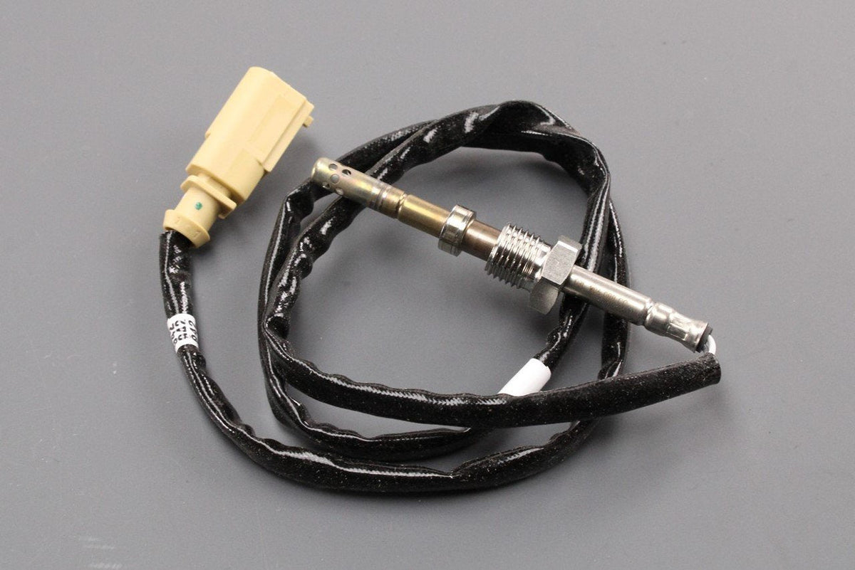 VW Audi Skoda SEAT exhaust gas temperature sensor (TDI) 03L906088CC ...