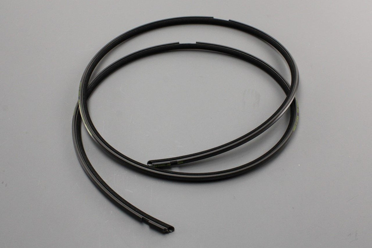 Mercedes-Benz C-Class panoramic sunroof seal A2077830296 – Partshaus Ltd