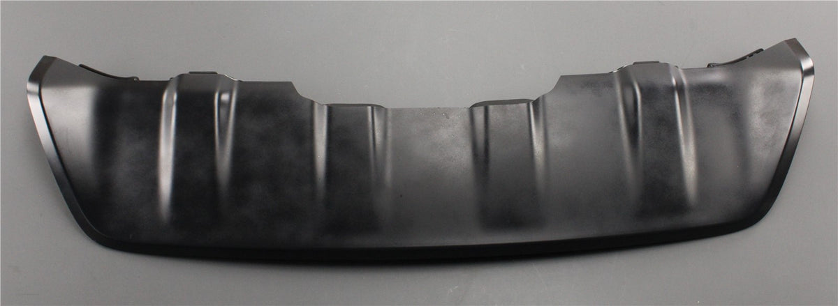 Land Rover Discovery Sport 15-on rear bumper trim (lower) LR133665 ...