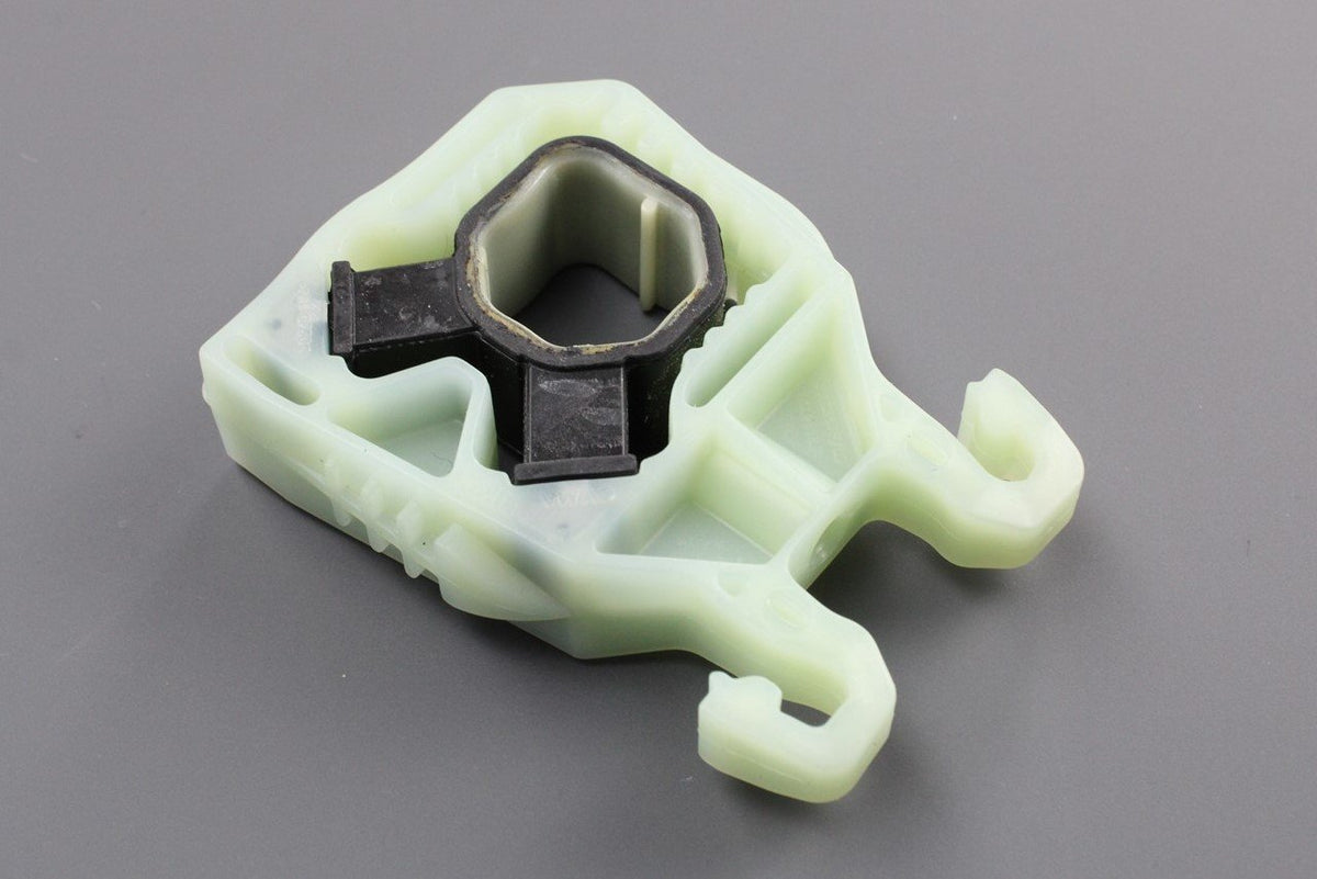 VW Golf Audi RS3 Skoda SEAT charge air cooler bracket (upper) 5Q012136 ...