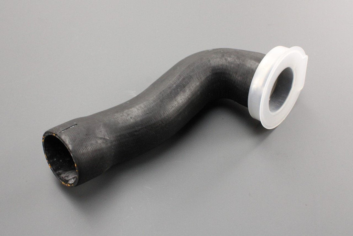 VW Golf MK8 Arteon T-Roc Audi A3 2.0 TSI intercooler pipe 5Q0145832E ...