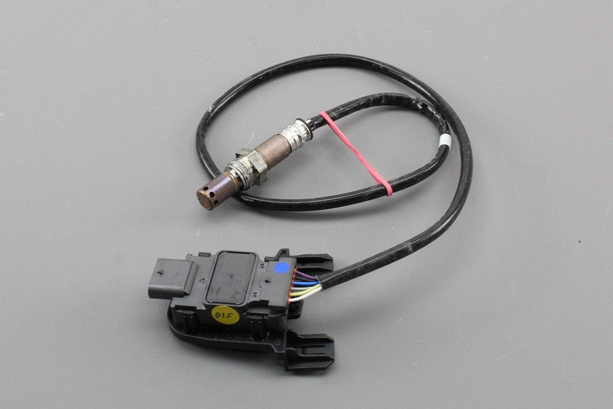 VW Passat B8 Arteon Tiguan Touran towing eye hook 8K0805615A ...