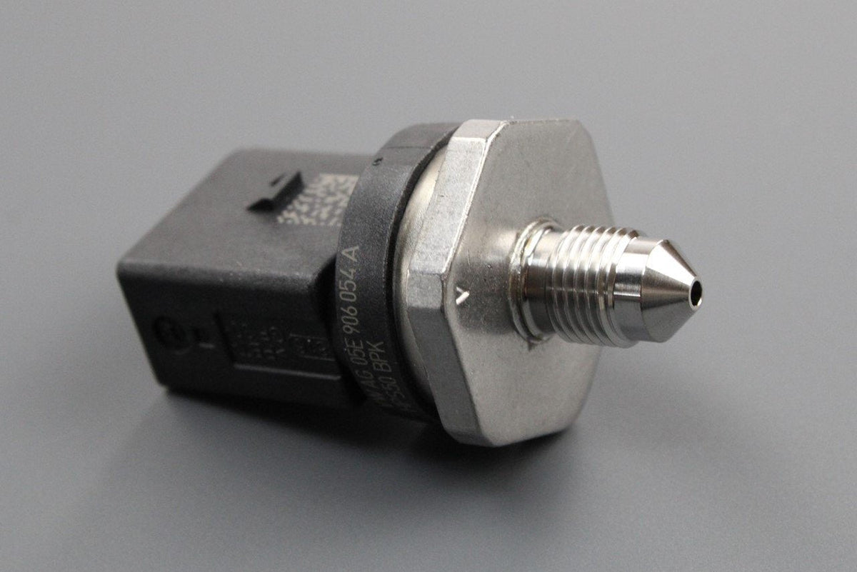 VW Golf Audi A3 Skoda SEAT 1.0 TSI fuel rail pressure sensor 05E906054 ...
