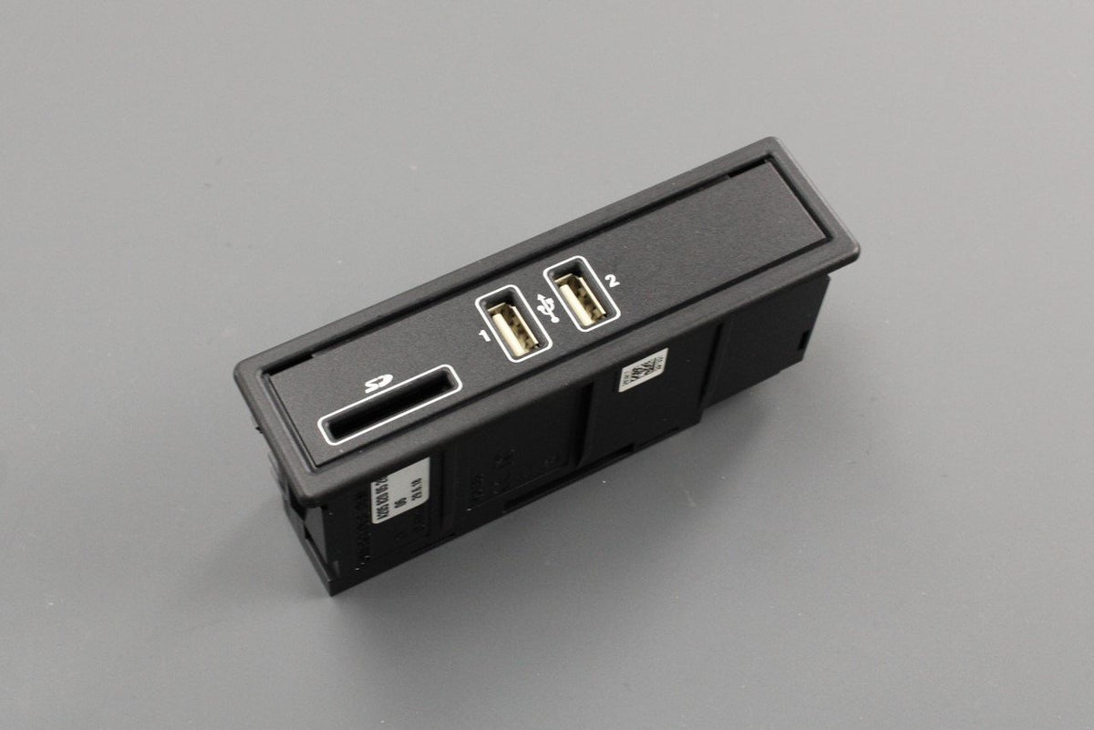 Mercedes-Benz multimedia control unit (USB-A) A2058200526 – Partshaus Ltd