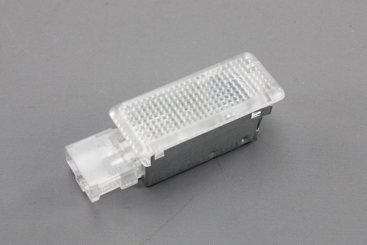 VW Transporter Caravelle T5 T6 glove box compartment light 6L0947415A ...