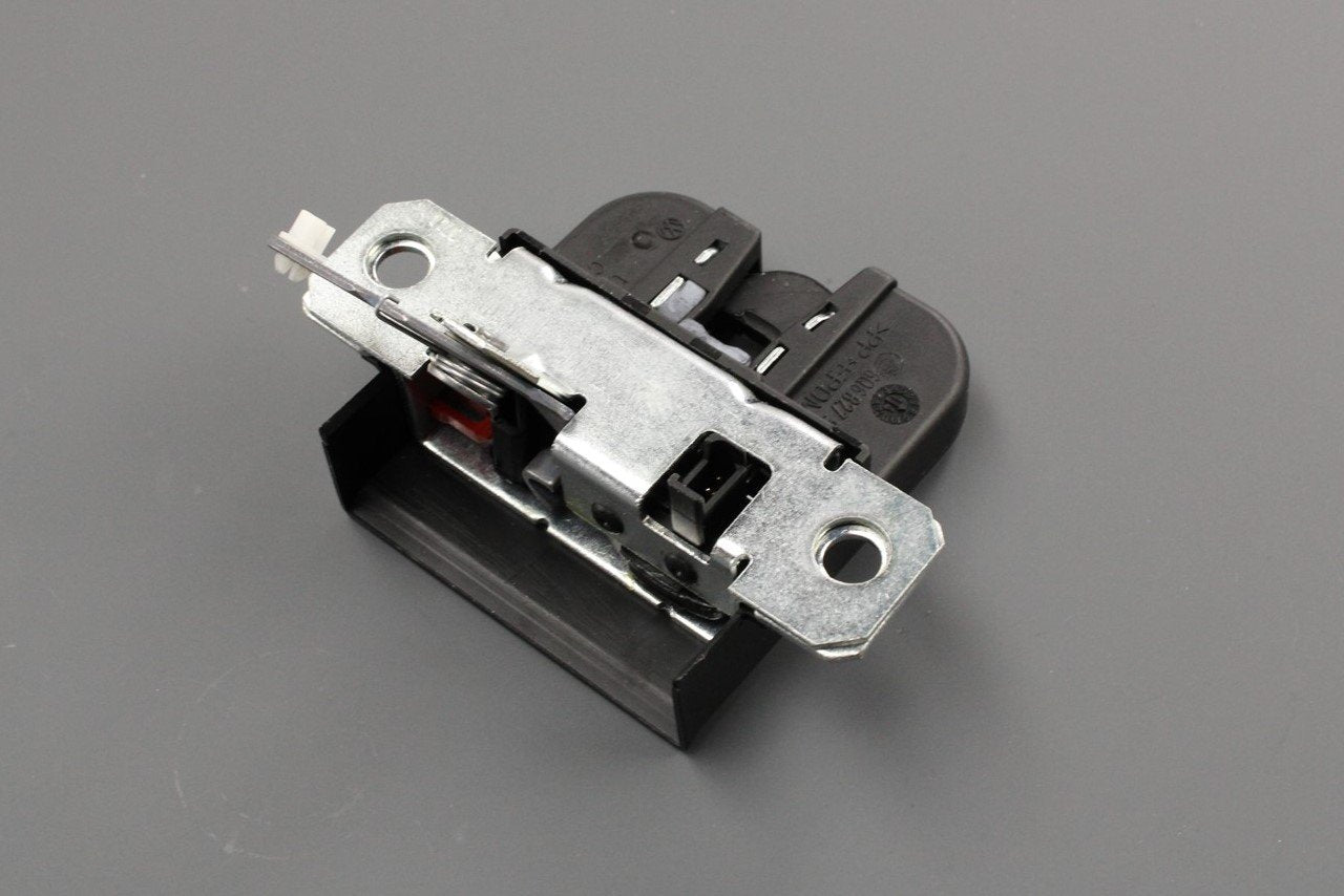 VW Polo 9N 9N3 2002 2010 boot lid lock with micro switch 6Q6827505E Partshaus Ltd