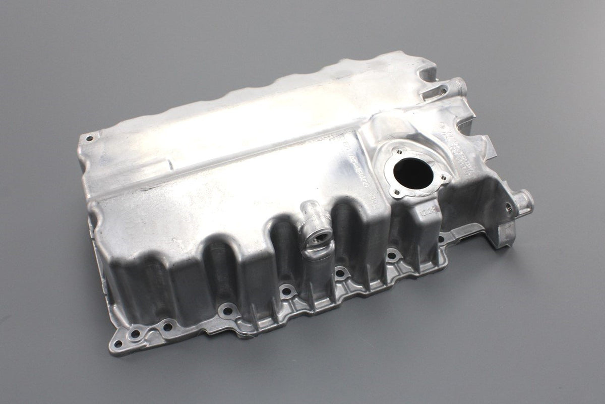 VW Golf MK7 Audi Skoda SEAT engine oil sump pan (1.6 2.0 TDI) 04L10360 ...