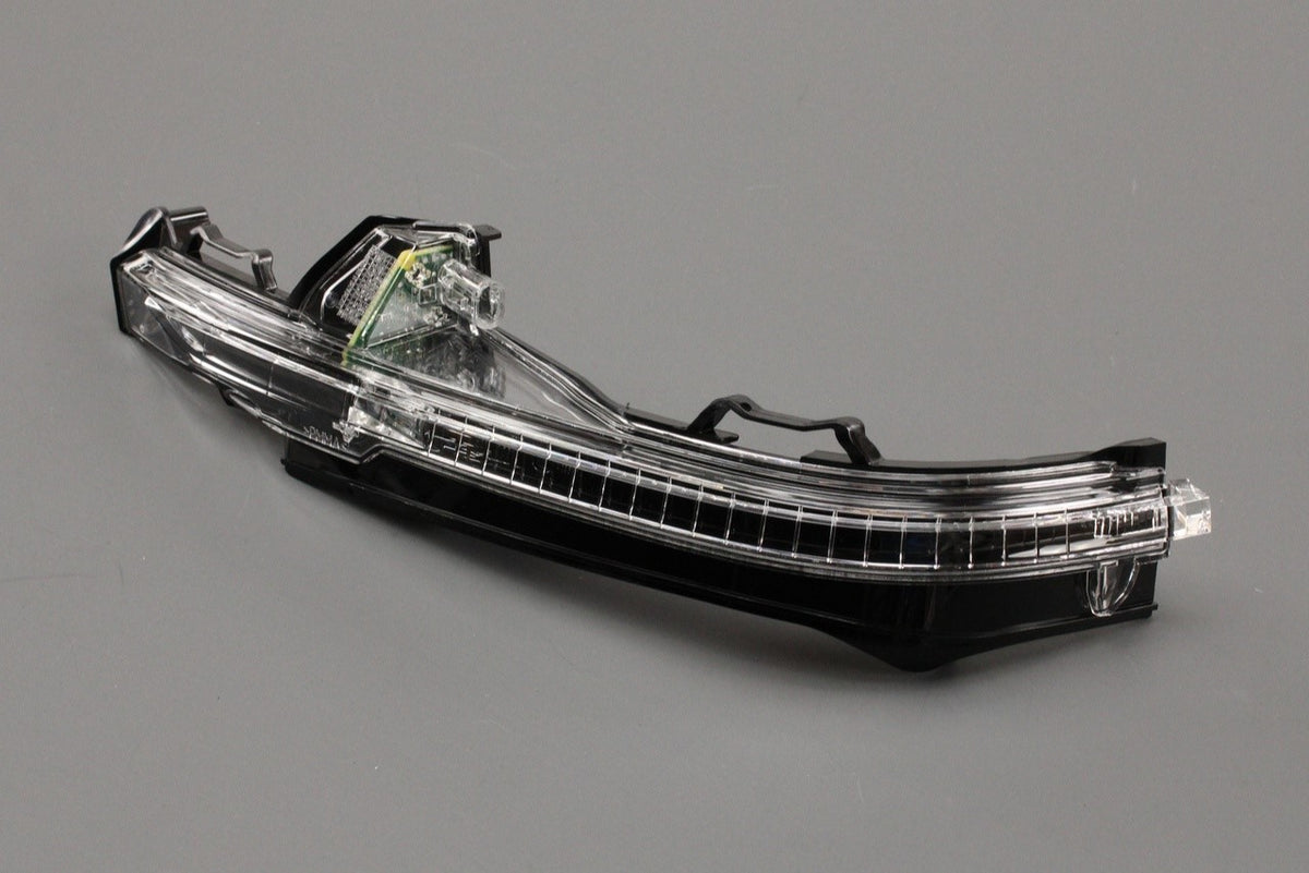 Audi Q7 2016-on wing mirror indicator (left) 4M0949101A – Partshaus Ltd