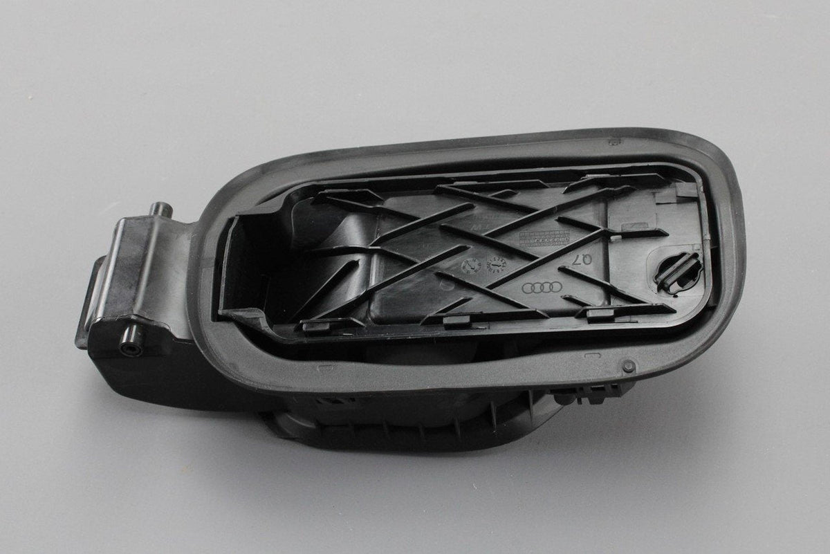 Audi Q7 SQ7 4M 2016-21 fuel tank filler flap housing 4M0809906E ...