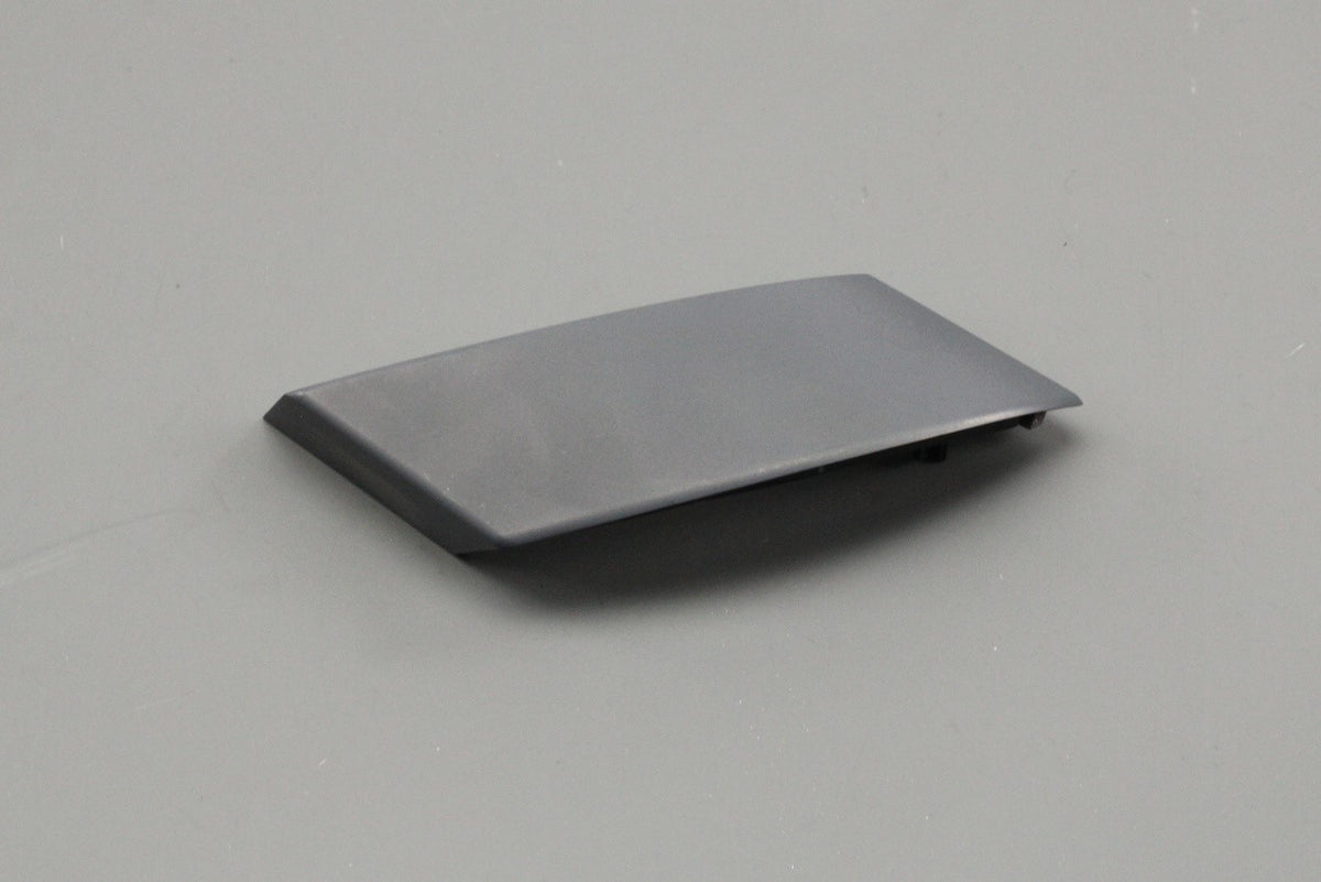 Land Rover Defender 2020-on lower a-piller trim (right) LR174351 ...