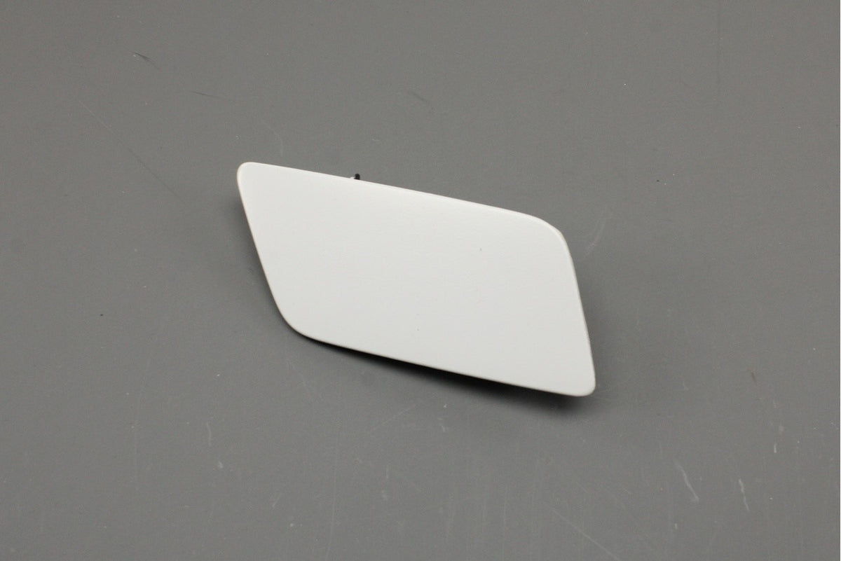 Audi Q3 2012-18 headlight washer jet cover (right) 8U0955276E GRU ...