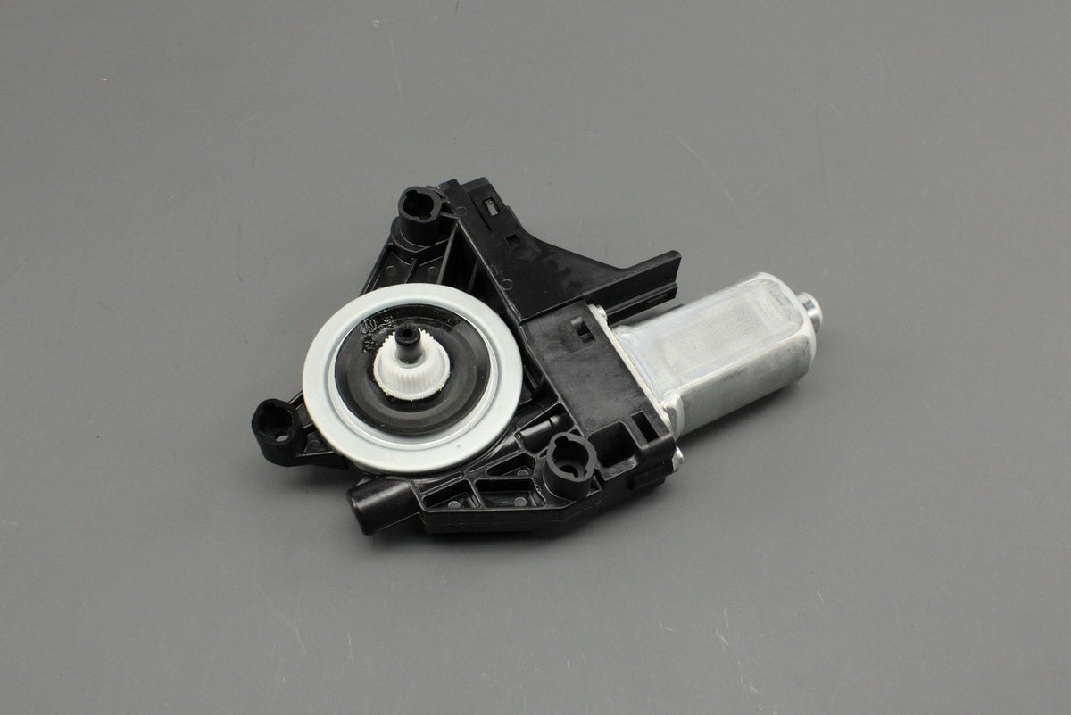 Volvo S60 V60 XC60 front window regulator motor (right) 31253062 ...