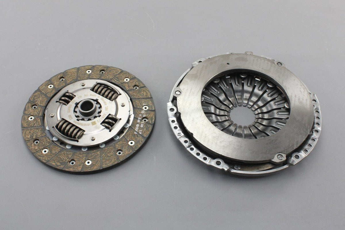 VW T-Roc Golf Passat Leon Octavia 1.5 TSI clutch kit 04E141016J ...