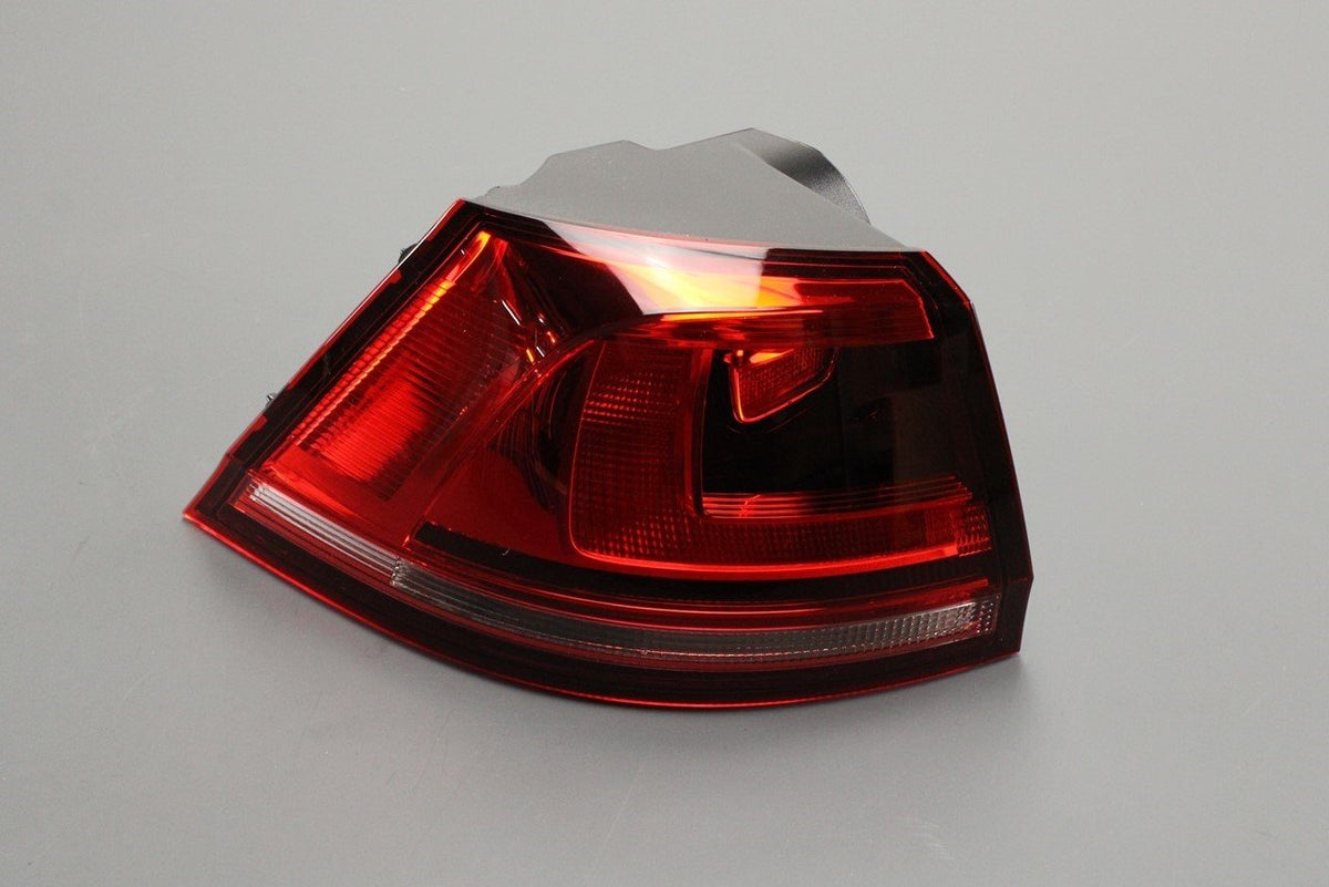 VW Golf MK7 R GTD Estate tinted outer rear light unit (left) 5G9945095 ...