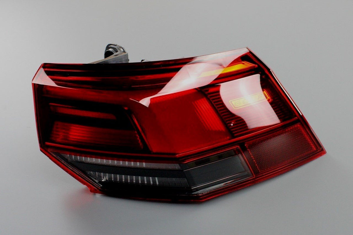 VW Golf MK8 2020-on rear LED tail light (right outer) 5H0945096B ...