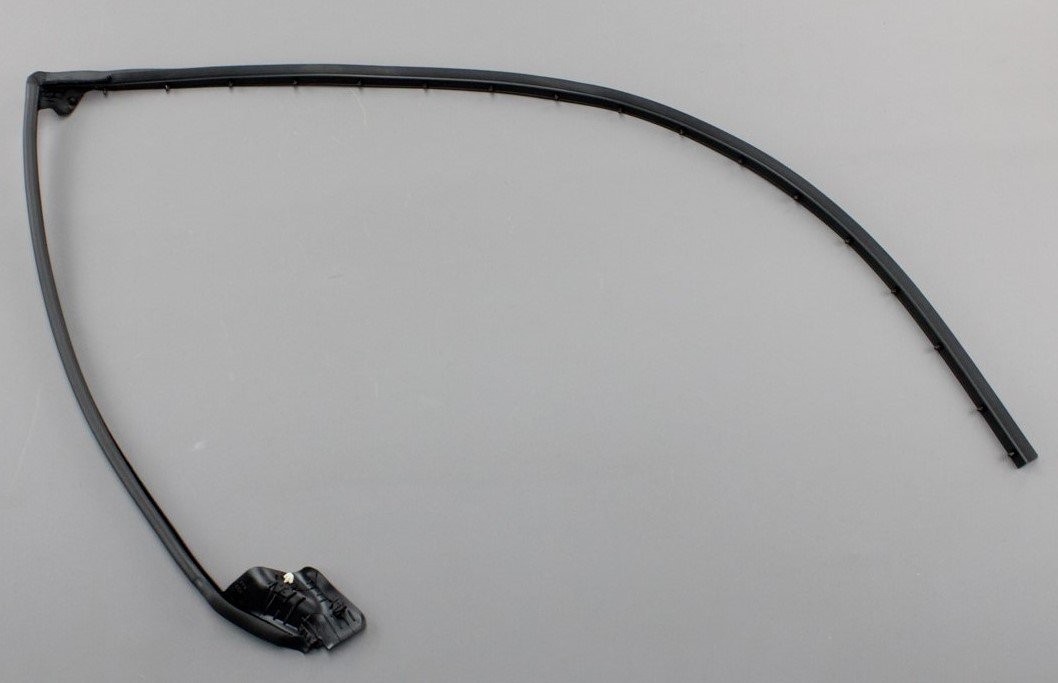 Audi A6 C7 2011-17 rear lower door seal strip (right) 4G0839718C ...