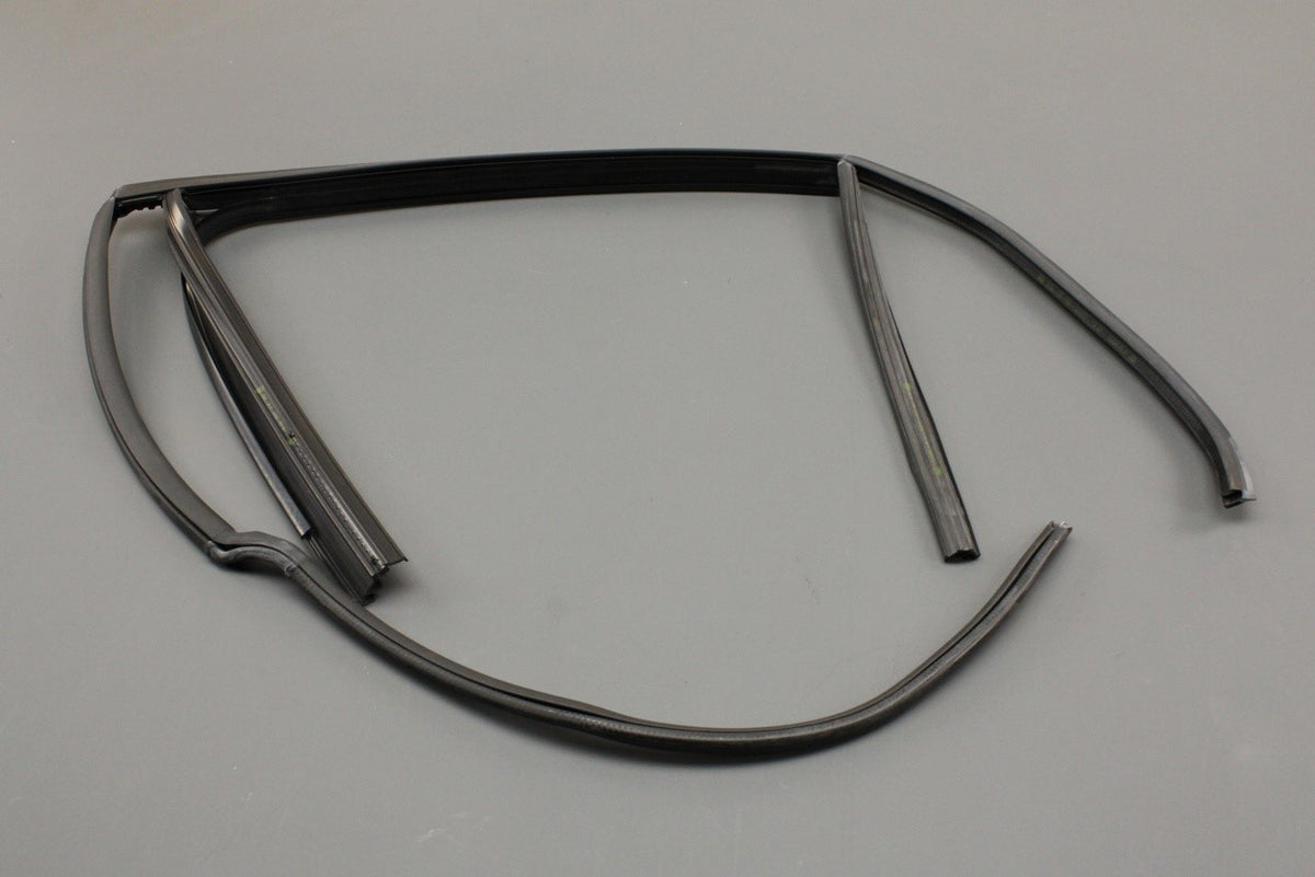 VW Golf MK7 MK7.5 2013-20 rear window guide seal (left) 5G6839431H 5AP ...