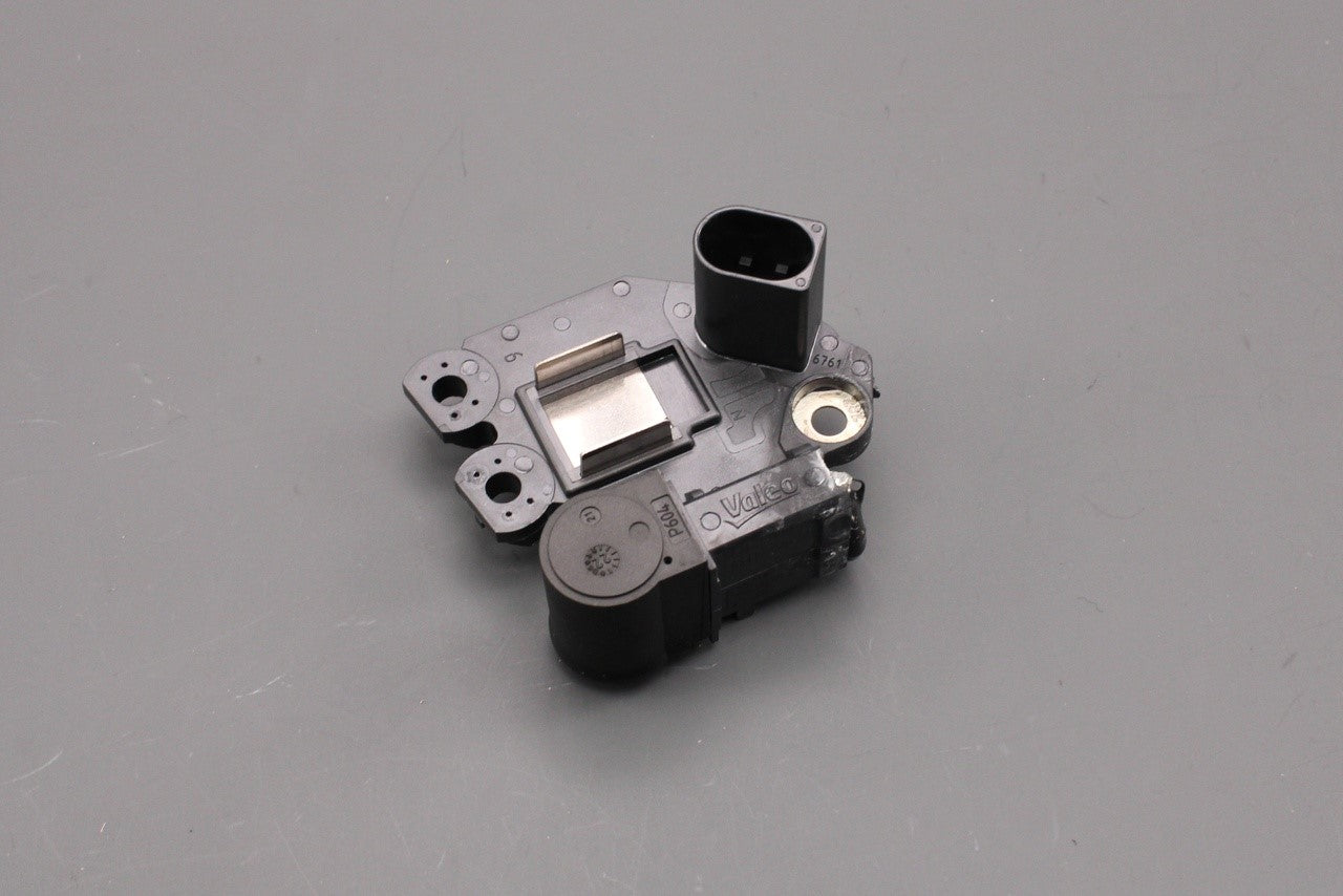 VW Polo Audi A1 A3 8P Skoda SEAT alternator voltage regulator 03L90380 ...