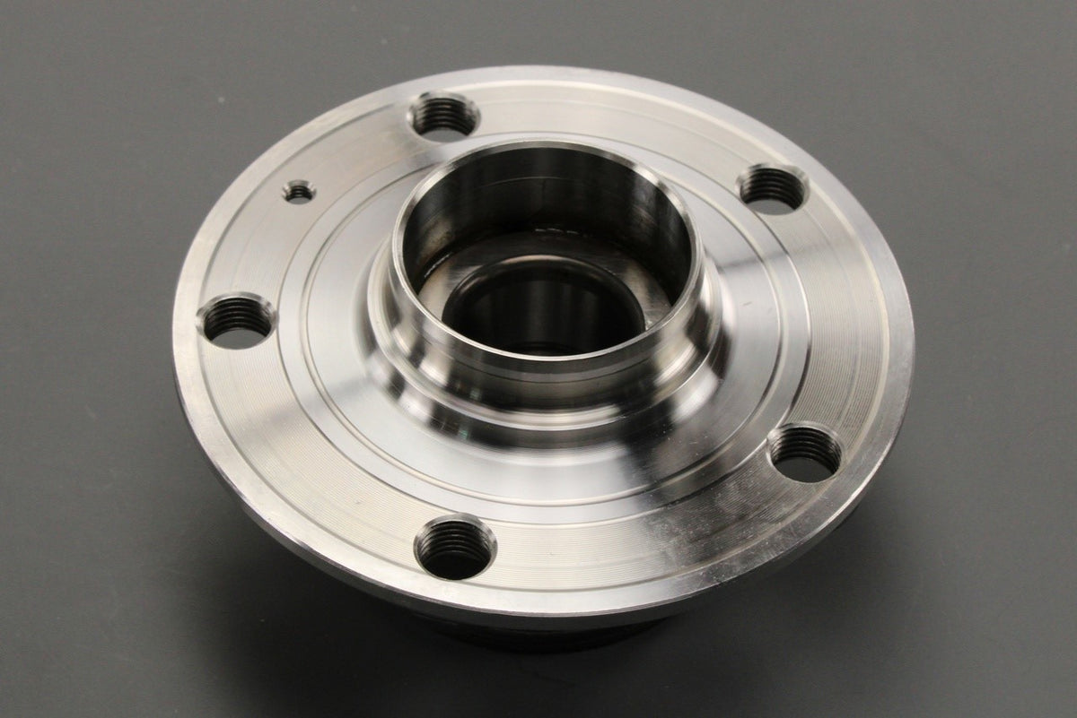 VW Tiguan 2016-on SEAT Tarraco wheel hub with bearing (rear) 5WA501611 ...