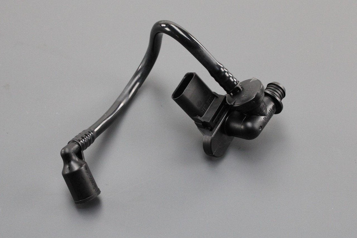 VW Golf MK6 Audi A3 brake servo vacuum pipe w/valve (auto) 1K0612041JT ...
