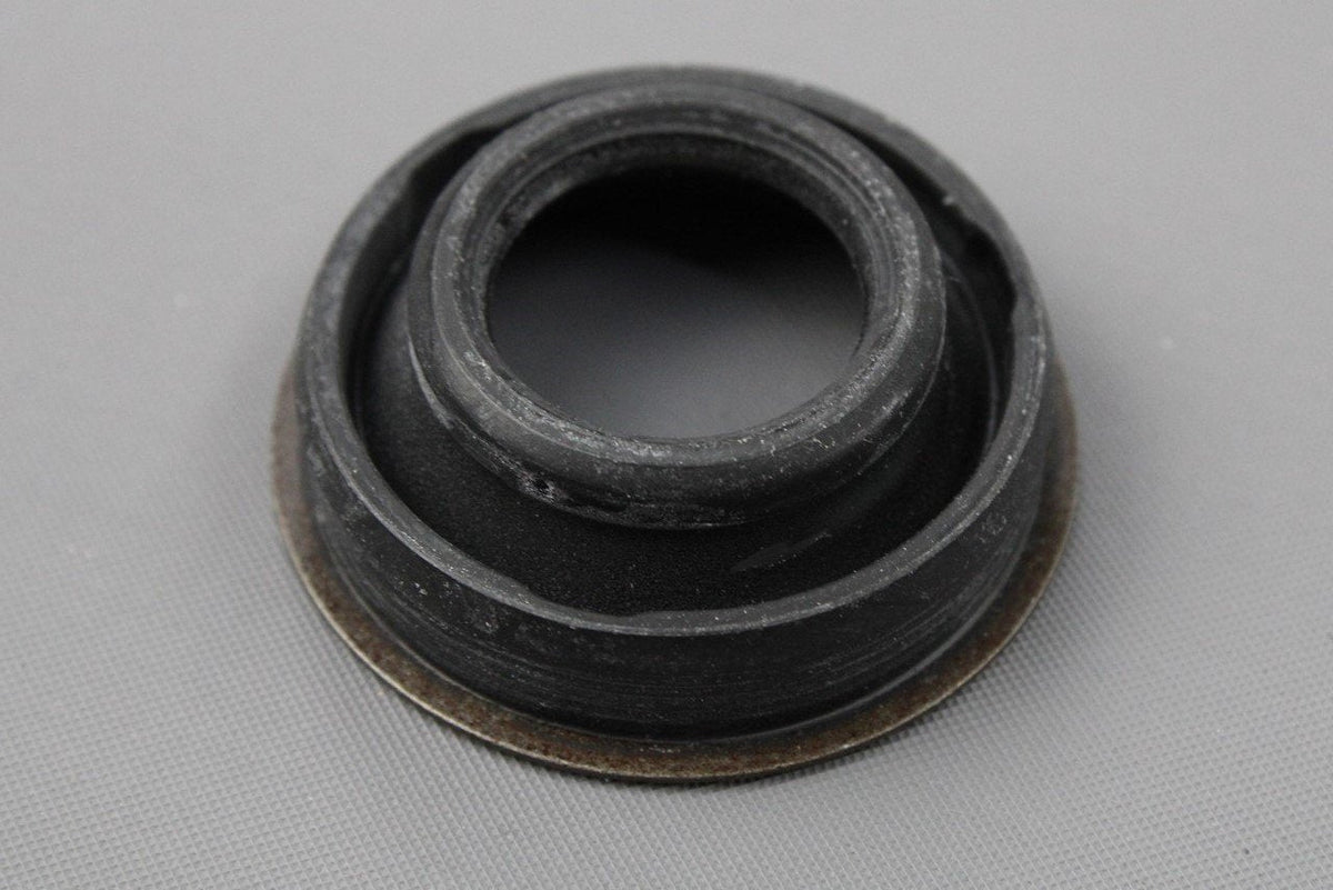 VW Audi Cylinder head cover injector seal for 3.0 TDI (37x13) 05910308 ...