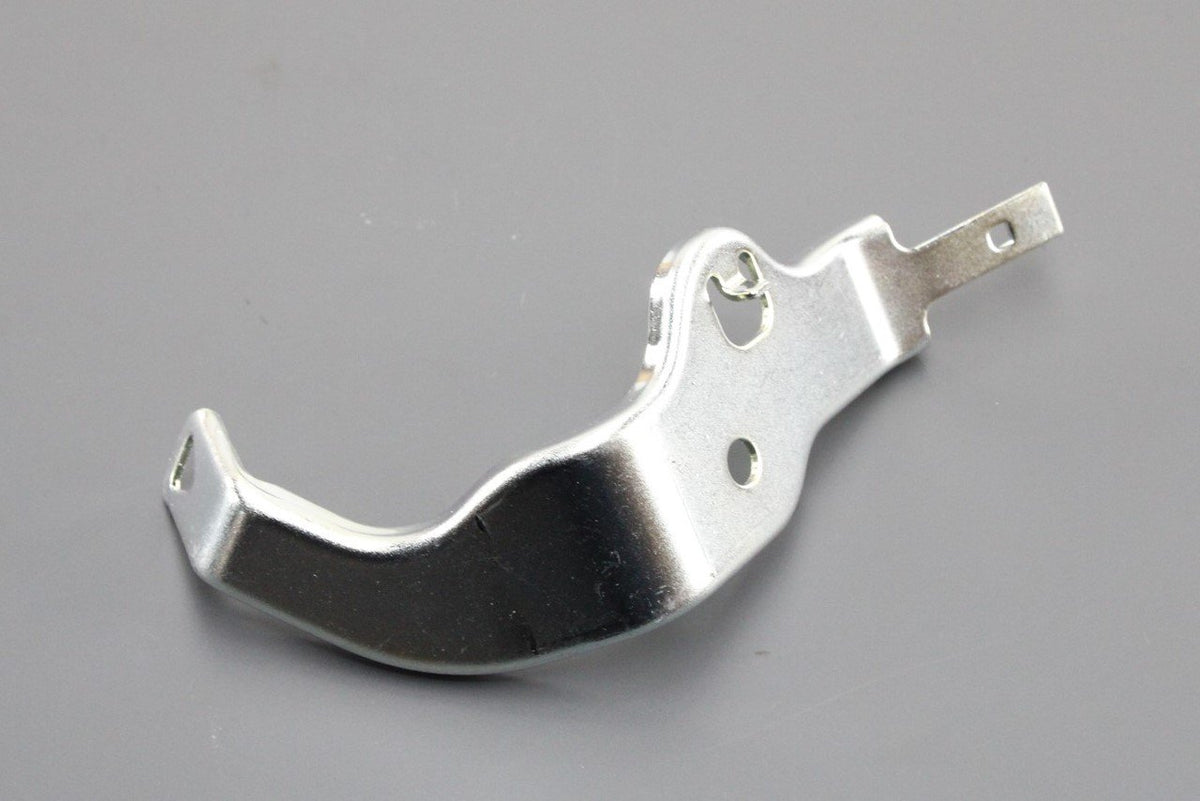 Toyota & Lexus wiring harness bracket 82715-12D70 – Partshaus Ltd