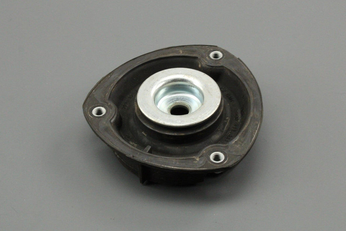 VW Skoda SEAT Suspension strut top mount storage cup 5Q0412331C ...