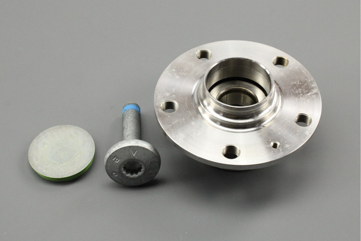 VW Golf MK7 Audi A3 Q2 Skoda SEAT 2011-on rear wheel bearing 8V0598611 ...