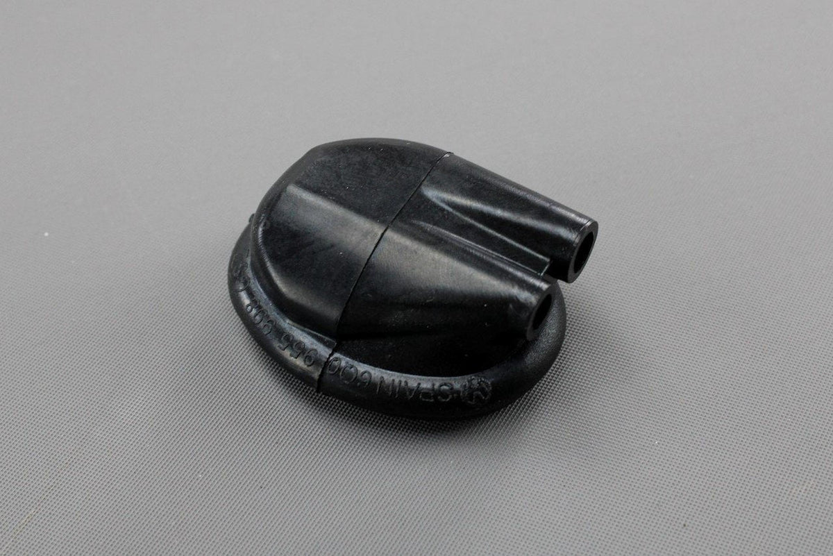 VW Audi Skoda SEAT Screenwash bottle res. water pipe grommet 6Q0955998 ...